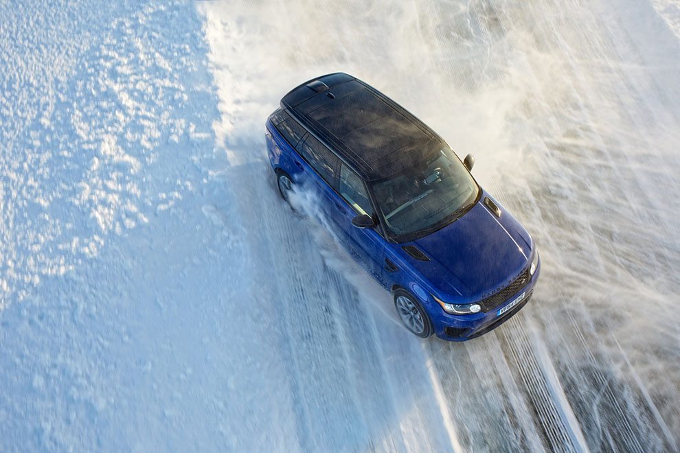 Jaguar Land Rover eröffnet Ice Driving Academy in Schweden - Motor ...