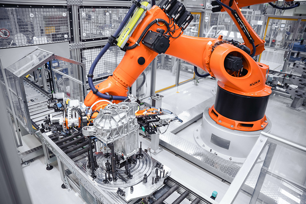 Audi startet Produktion von Elektromotoren für die PPE in Győr - Motor ...