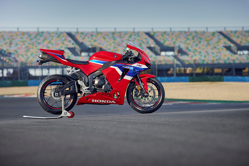 Die brandneue CB1000 Hornet und das Comeback der CBR600RR - Motor ...