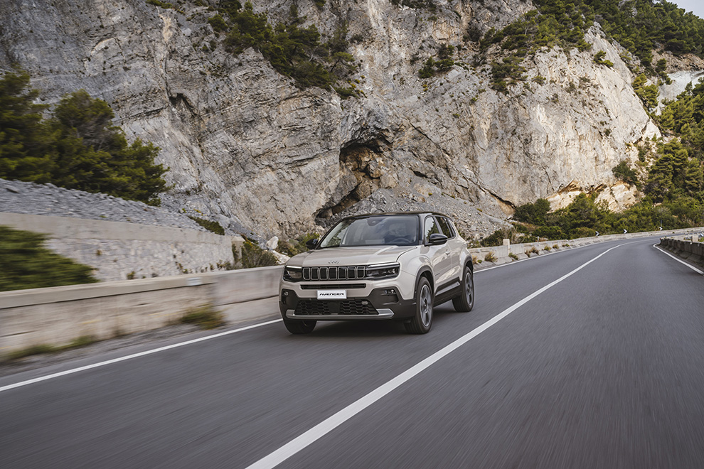 Der Jeep® Avenger e-Hybrid ist ab sofort bestellbar - Motor-Freizeit ...